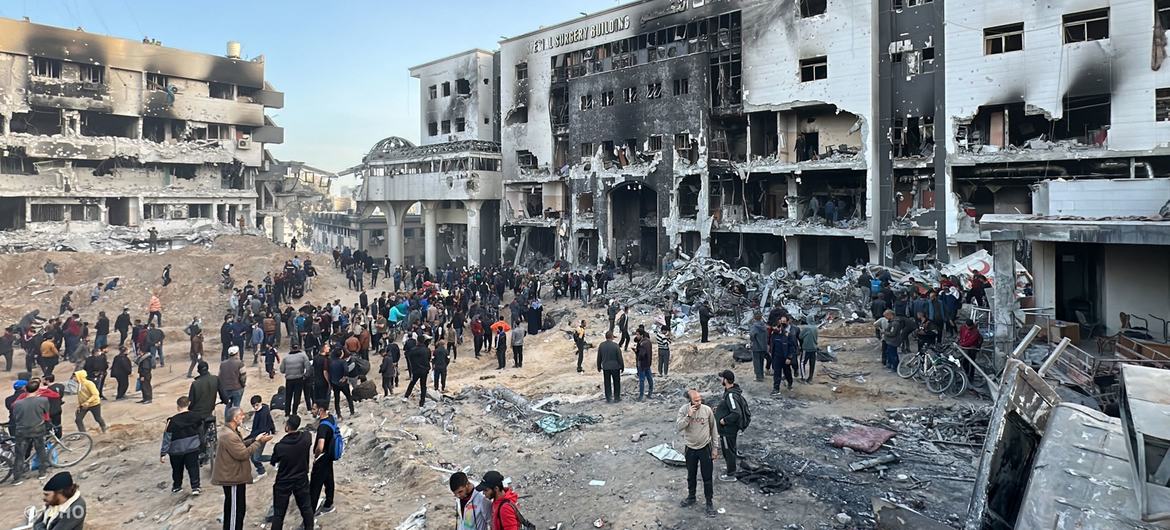 ONU pede investigação de valas comuns em hospitais de Gaza invadidos ...